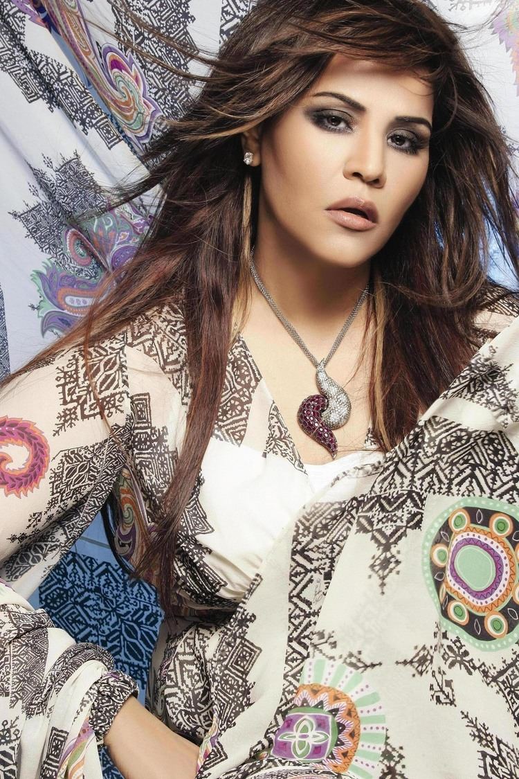 Arab Celebrities' Makeup Now and Then - Scoop Empire