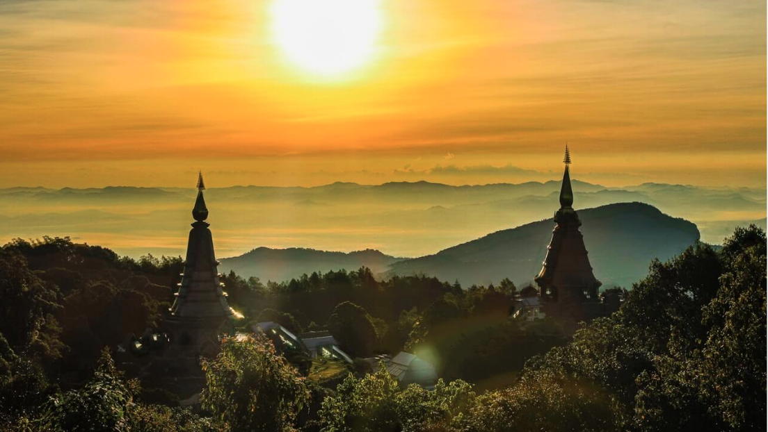 Travel Essentials for Women Backpacking Around Asia - Scoop Empire