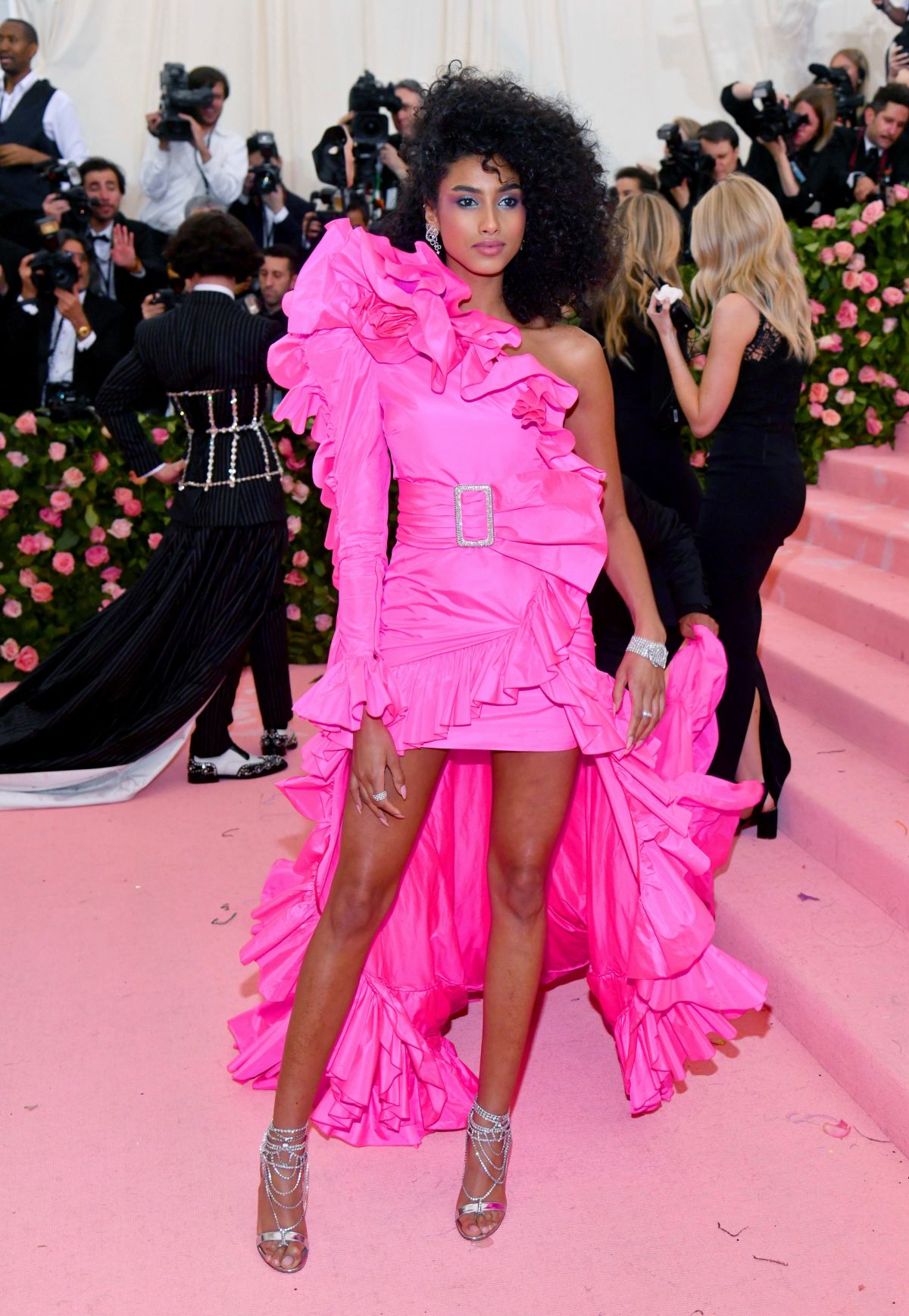 13 Times Arabs Lit Up The Met Gala Red Carpet - Scoop Empire