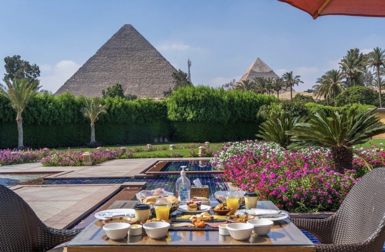 Dining by the Pyramids: 5 Restaurants With a Breathtaking View of the ...
