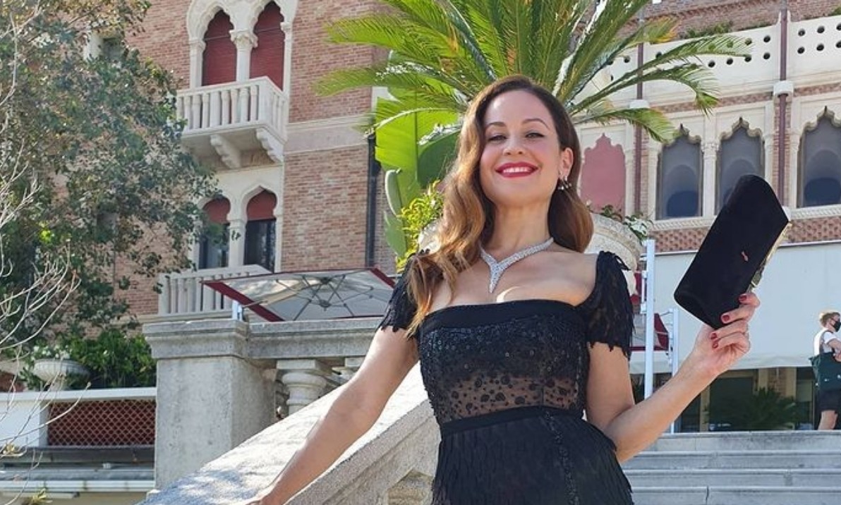 From Lebanon To Hollywood: Raya Abirached Flaunts Dresses From Arab ...