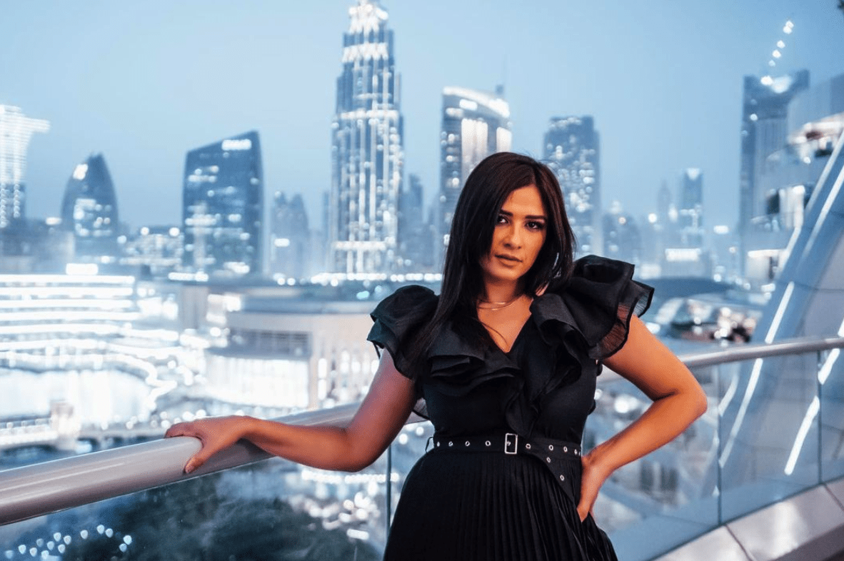 Ahmed El-Awady Announces the Full Recovery of Yasmine Abdel Aziz ...