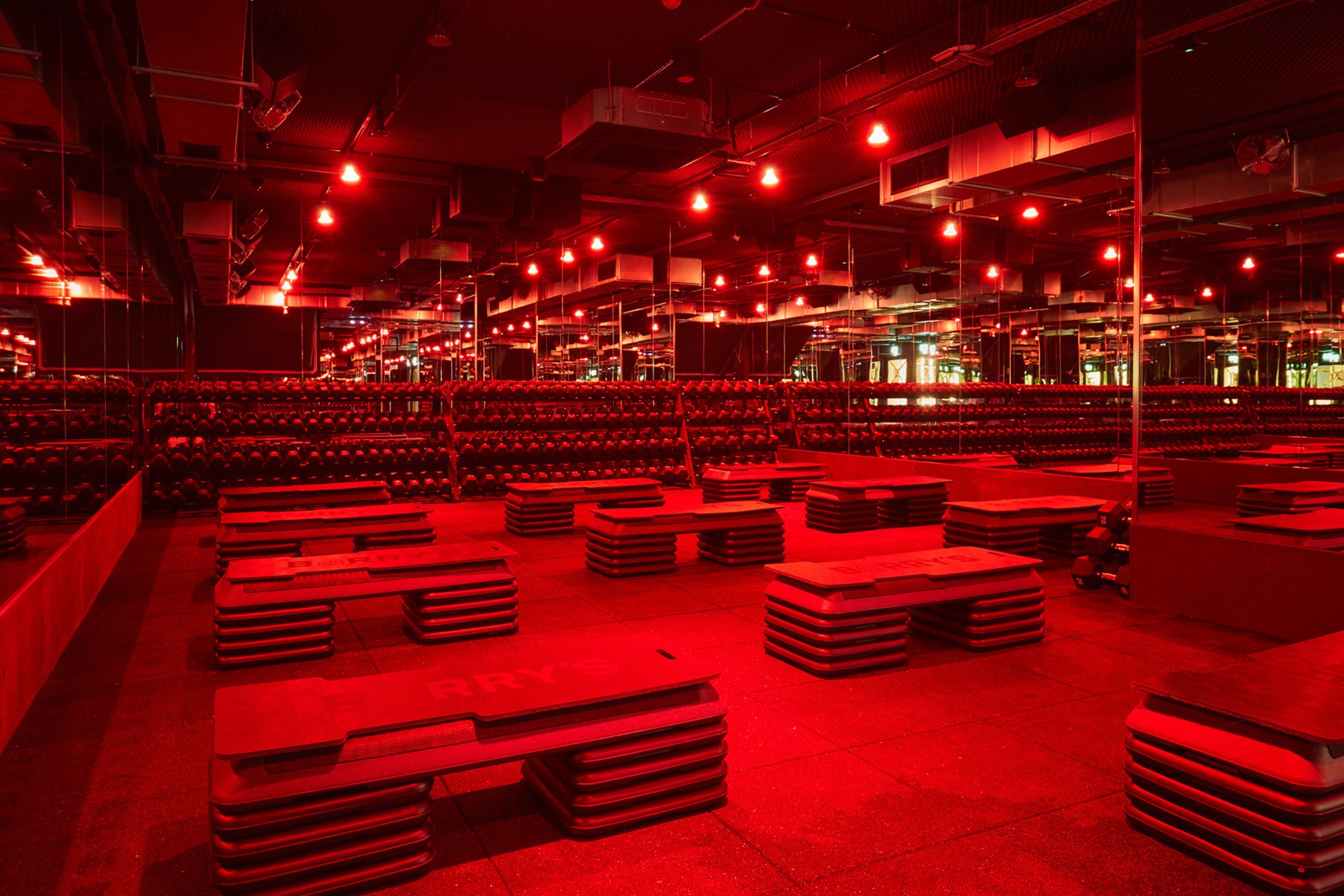 From The UAE, USA & Beyond: Barry’s Gym Is Bringing Its Bootcamp To ...