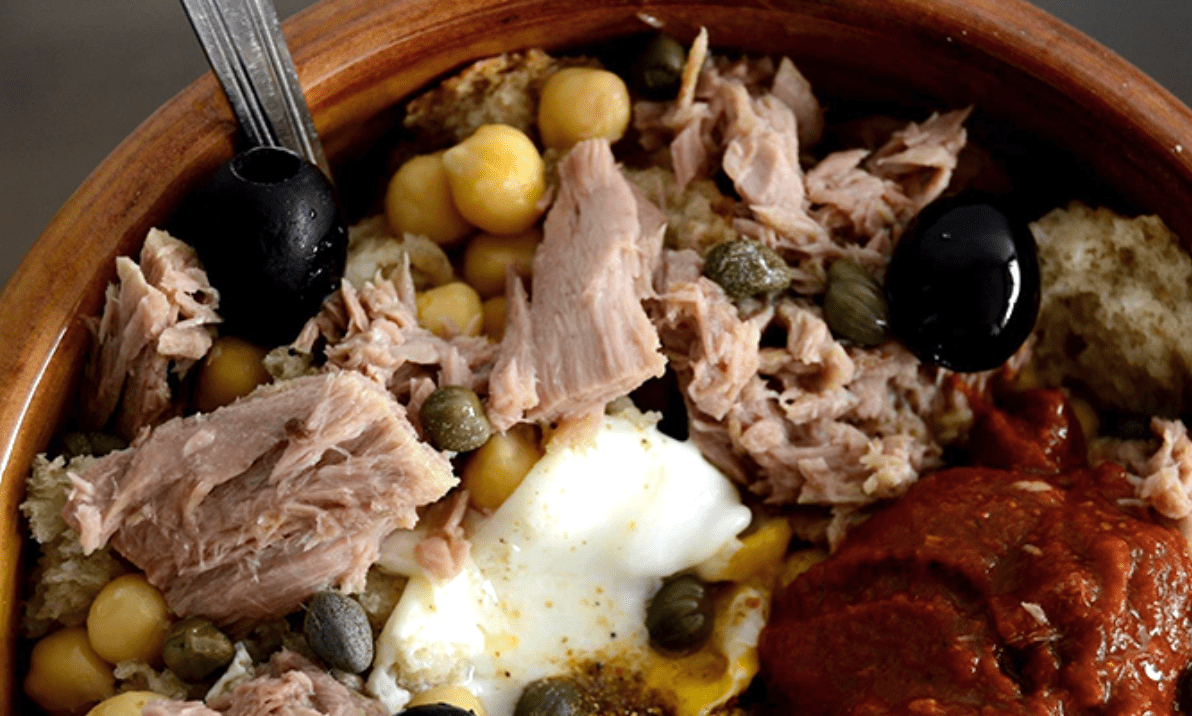 TikToker Sarah Magdy Tries Lablabi : Is It Really 'Tunisian Koshary ...